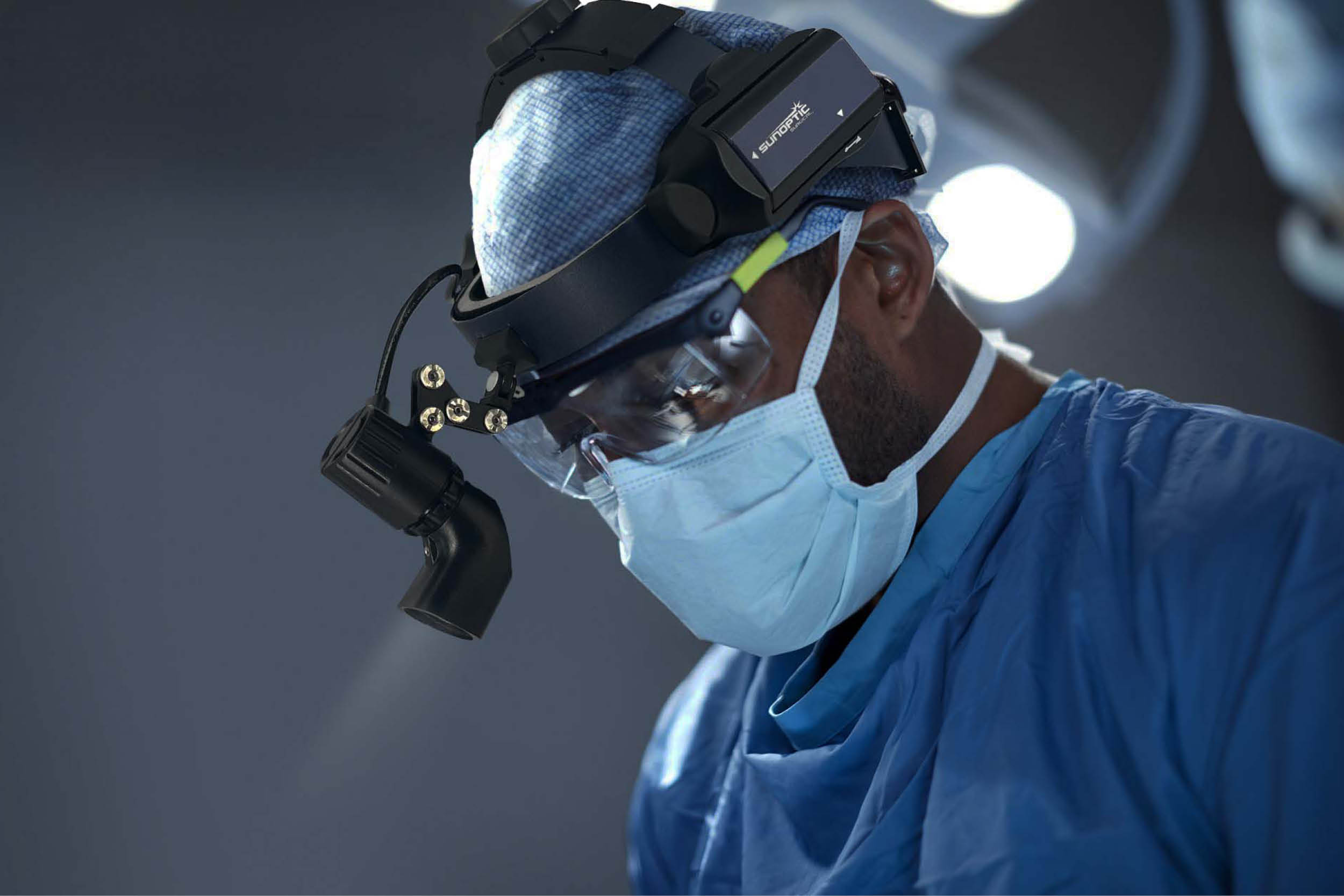 Wired vs. Wireless Surgical Headlights: Which Design is Superior?